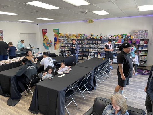 88 CARDHOUSE - Updated December 2025 - 80 Photos & 142 Reviews - 5970 ...