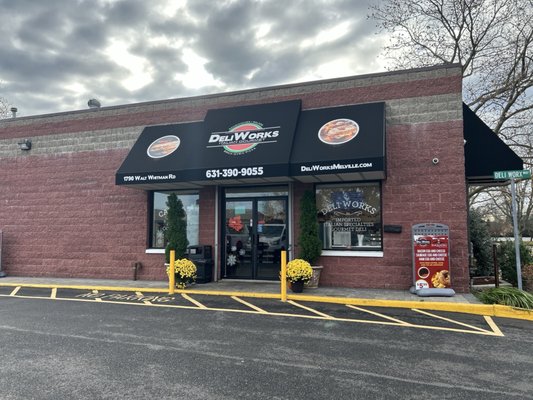 DELI WORKS - Updated January 2026 - 18 Photos - 1790 Walt Whitman Rd ...