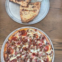 AVIATOR PIZZA & DRAFTHOUSE - Updated September 2025 - 96 Photos & 76 ...