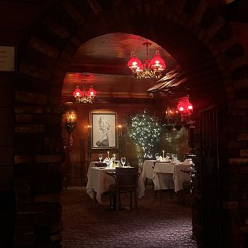 THE MAGIC LAMP INN - Updated December 2025 - 834 Photos & 625 Reviews ...