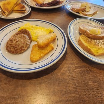 FREEDOM SQUARE DINER - Updated August 2024 - 49 Photos & 76 Reviews ...