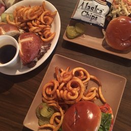 DENALI BREWPUB - Updated October 2025 - 394 Reviews & 511 Photos ...