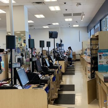 MARSHALLS - Updated December 2025 - 22 Photos & 40 Reviews - 3301 Coral ...