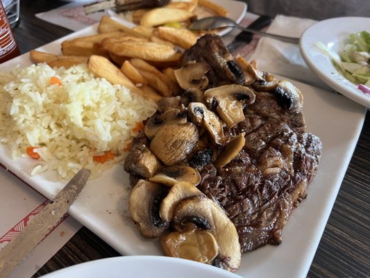 MARVEN’S RESTAURANT - 189 Photos & 121 Reviews - 880 Avenue Ball ...