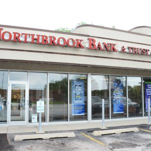 LAKE FOREST BANK & TRUST - Updated February 2025 - 10 Photos & 12 ...