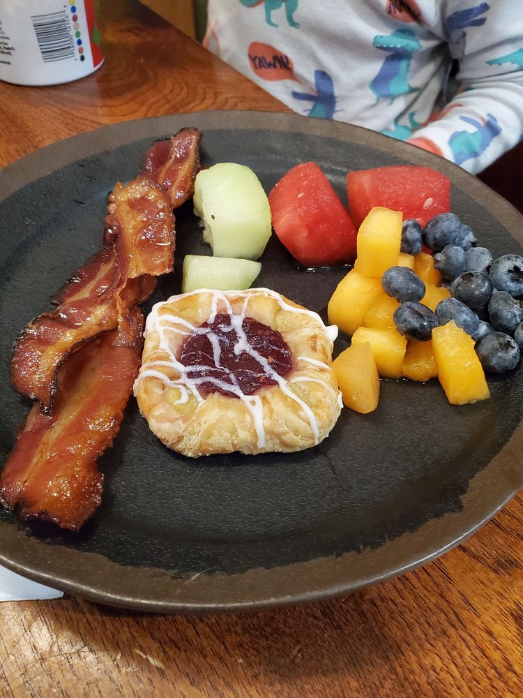 KALAHARI RESORTS GREAT KAROO BUFFET - Updated May 2025 - 45 Photos & 34 ...