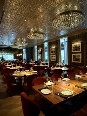 MOISHES - Updated December 2025 - 67 Photos & 34 Reviews - 1001 Rue du ...