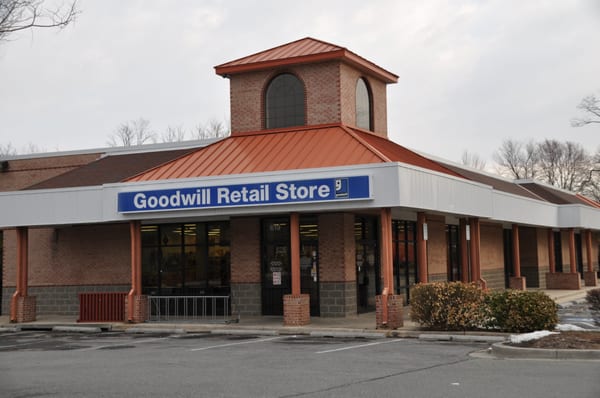GOODWILL - Updated July 2025 - 22 Photos & 53 Reviews - 619 South ...