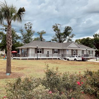 DOKO STATION PUB & EATERY - Updated December 2025 - 50 Photos & 37 ...