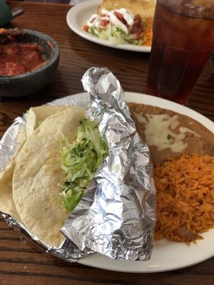 COMPADRES - 22 Photos & 61 Reviews - Mexican - 1894 Mentor Ave ...