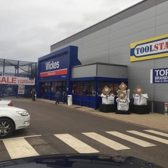 WICKES BUILDING SUPPLIES - Updated August 2024 - Manchester Road ...
