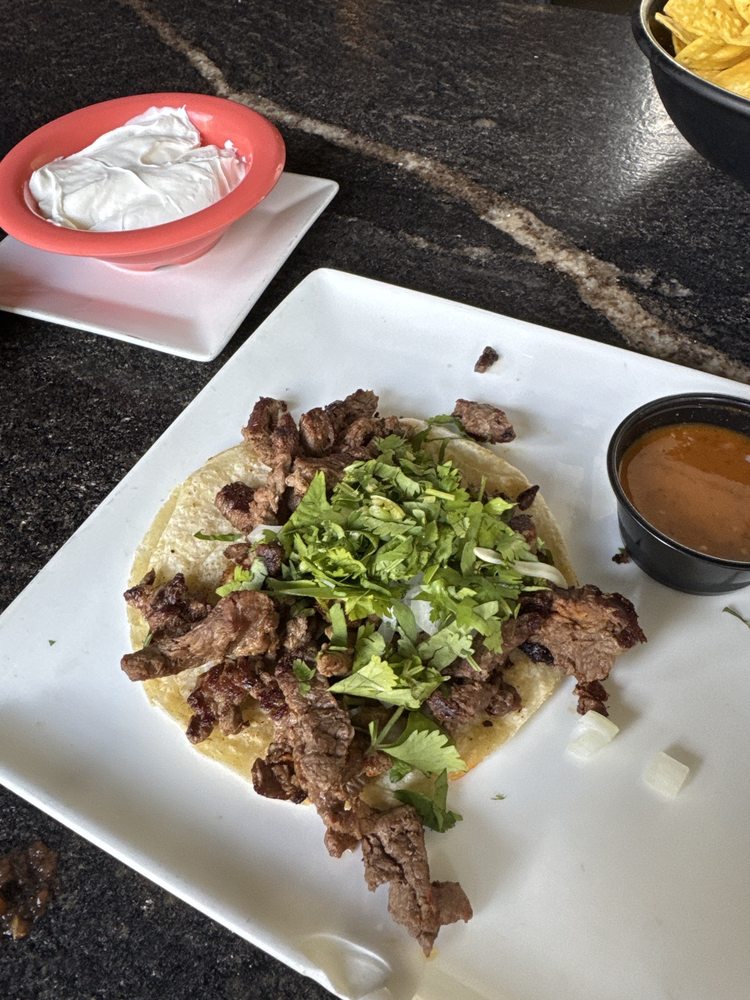 423 TACO - Updated September 2025 - 78 Photos & 74 Reviews - 212 W 8th ...