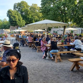 ZENNER BIERGARTEN UND WEINGARTEN - Updated October 2025 - 60 Photos ...