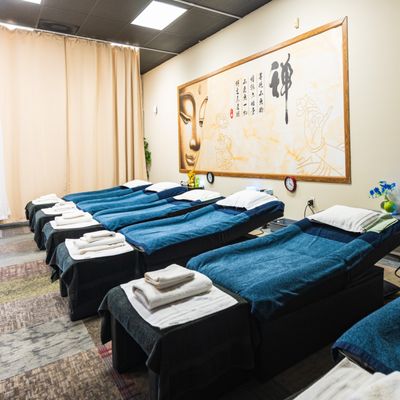 YOLO SPA - Updated July 2025 - 56 Photos - 3448 W Hillsboro Blvd ...