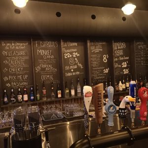 TERRASSE CARLA - 989 Boulevard Saint-Laurent, Montréal, Quebec, Canada ...