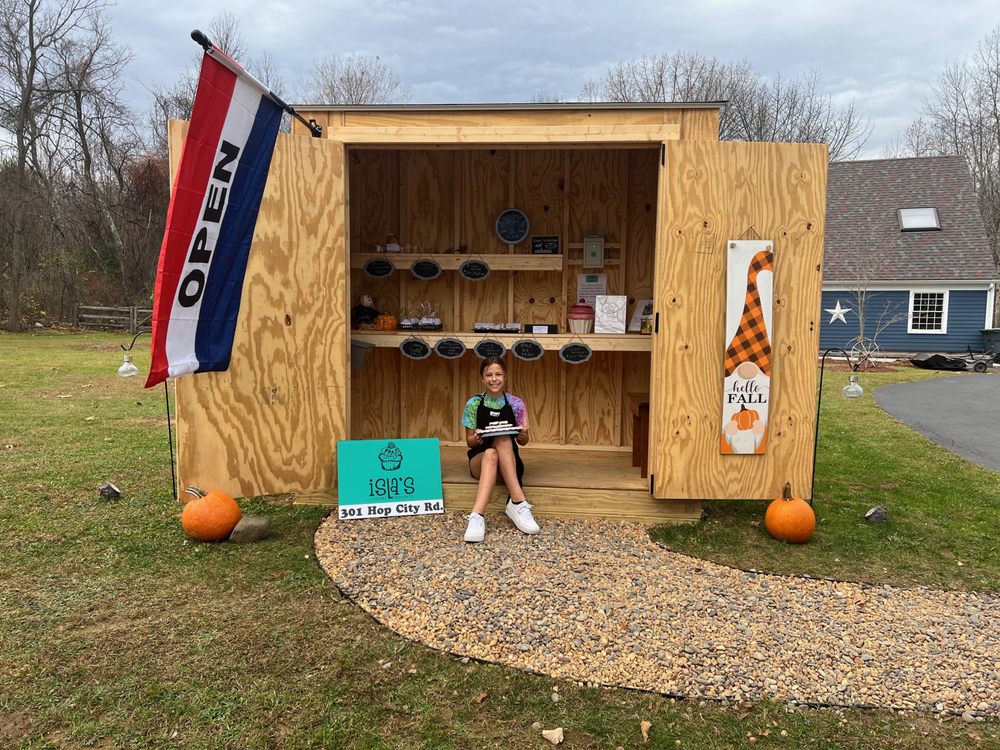 ISLA’S DIVINE DESSERTS - Updated August 2025 - 7 Pinebrook Dr, Ballston ...