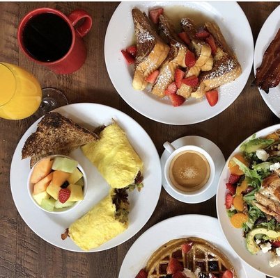 FAMOUS TOASTERY - Updated October 2025 - 452 Photos & 480 Reviews ...