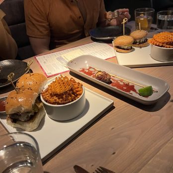 LINGER - Updated May 2024 - 3883 Photos & 4078 Reviews - 2030 W 30th ...