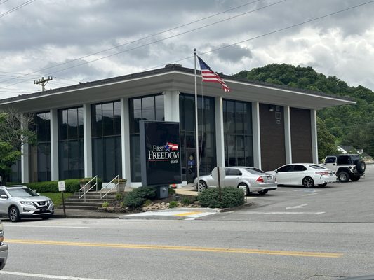FIRST FREEDOM BANK - Updated December 2025 - 307 E Hull Ave, Gainesboro ...