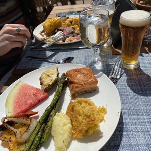 THE CANYON CLUB - 7000 N Resort Dr, Tucson, Arizona - Breakfast ...