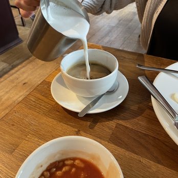 THE HARRISON PUB & HOTEL - Updated October 2024 - 68 Photos & 64 ...