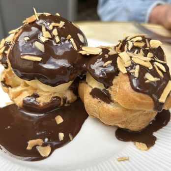 LE PETIT CLER - Updated December 2025 - 711 Photos & 444 Reviews - 29 ...