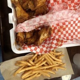 SUPER WING - 23 Photos & 45 Reviews - 2770 Fishtrap Rd, Prosper, Texas ...