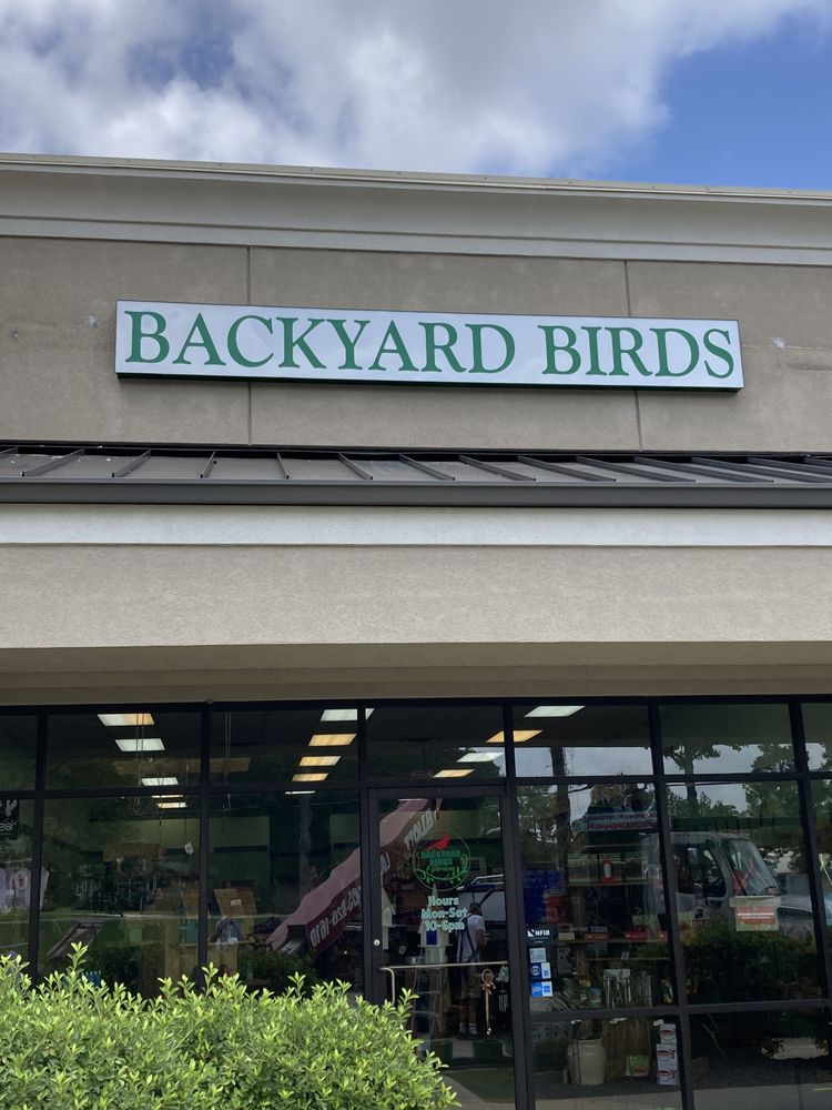 BACKYARD BIRDS & GARDENS - Updated December 2025 - 18 Photos - 2033 N ...