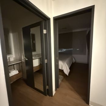 ELEMENT RENO EXPERIENCE DISTRICT - Updated August 2025 - 103 Photos ...