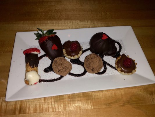 CHESTERFIELD’S TAVOLO - 124 Photos & 118 Reviews - 131 N Genesee St ...