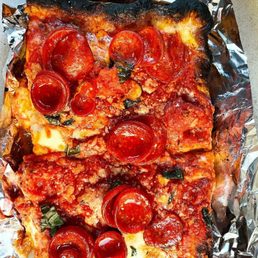 DI FARA PIZZA - Updated March 2025 - 2480 Photos & 4130 Reviews - 1424 ...
