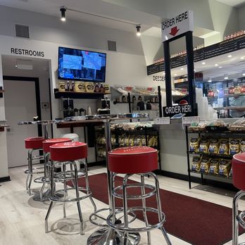 PASTRAMI HOUSE - Updated February 2025 - 53 Photos & 71 Reviews - 82 ...