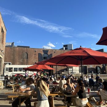 STRONG ROPE BREWERY - Updated September 2024 - 100 Photos & 43 Reviews - 185 Van Dyke St ...