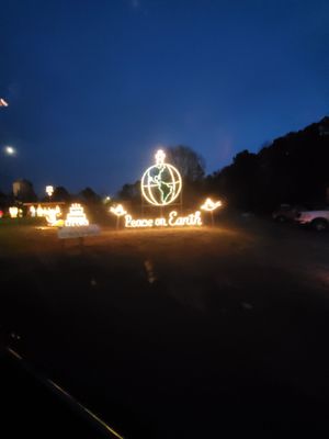 GADDY FAMILY CHRISTMAS LIGHT EXTRAVAGANZA - Updated June 2025 - 94 ...