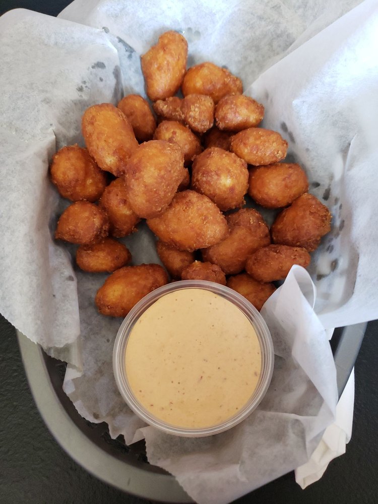 83 & CHESTNUT PUB AND EATERY - 27 Photos & 25 Reviews - 9001 Avon ...