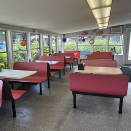 THE CLAM CASTLE - Updated October 2025 - 360 Photos & 370 Reviews ...