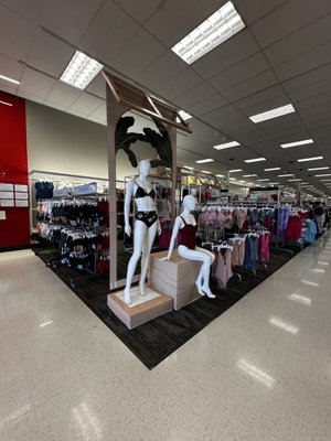 TARGET - Updated September 2025 - 488 Photos & 324 Reviews - 2300 Park ...