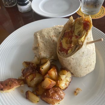 THE HANGAR RESTAURANT & FLIGHT LOUNGE - Updated September 2024 - 537 ...