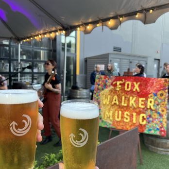 BREAKSIDE BREWERY - Updated March 2025 - 614 Photos & 422 Reviews ...