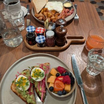 HARTA - Updated October 2025 - 265 Photos & 71 Reviews - 30 W 39th St ...