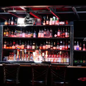 BADLANDS PORTLAND - Updated December 2025 - 24 Photos & 28 Reviews ...