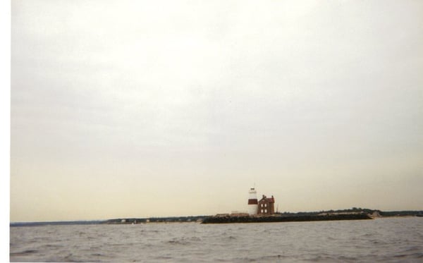 EXECUTION ROCKS LIGHTHOUSE - Updated December 2024 - Long Island Sound ...