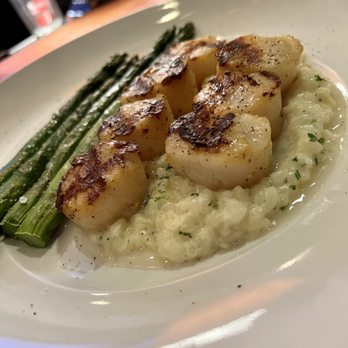 SEASONS 52 - Updated May 2024 - 1091 Photos & 1193 Reviews - 1770 E ...