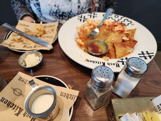 HASH KITCHEN - Updated June 2025 - 84 Photos & 34 Reviews - 1065 W Bay ...