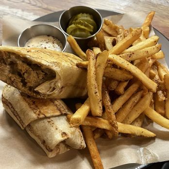 ZAYTOONA RESTAURANT - Updated December 2025 - 31 Photos & 25 Reviews ...