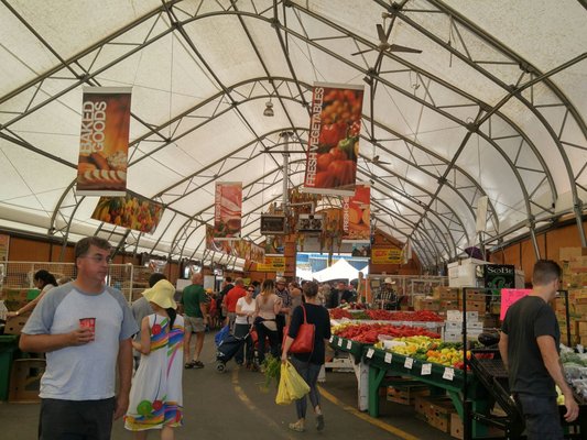 CROSSROADS MARKET - 49 Photos & 50 Reviews - 1235 26 Avenue SE, Calgary ...