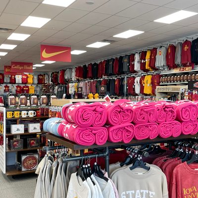 RALLY HOUSE DUFF PLAZA - Updated December 2025 - 13 Photos - 301 S 16th ...