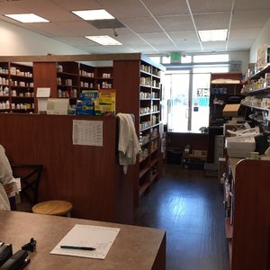 986 PHARMACY - Updated June 2025 - 14 Photos - 8054 Garvey Ave ...