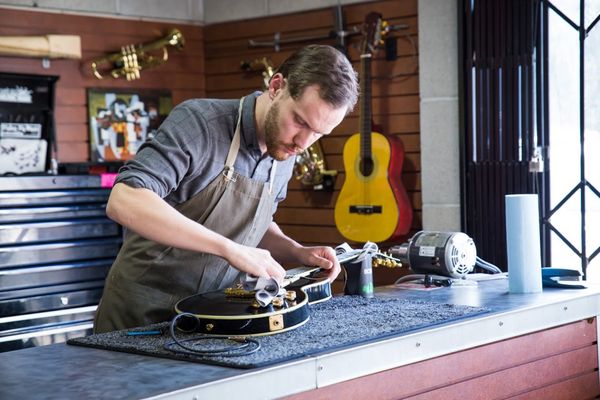 GILL’S MUSIC - Updated December 2025 - 30 Photos & 45 Reviews - 5887 ...