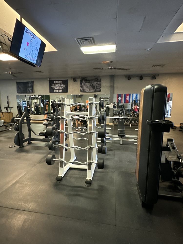 FIT POINT GYM - Updated November 2025 - 664 Oller St, Mendota ...